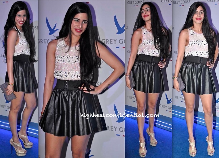 In High-Street - High Heel Confidential